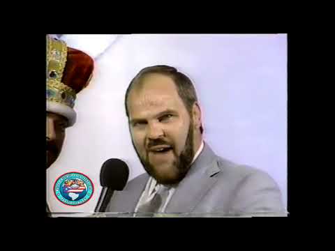 WWC Entrevista Leo Burke - YouTube