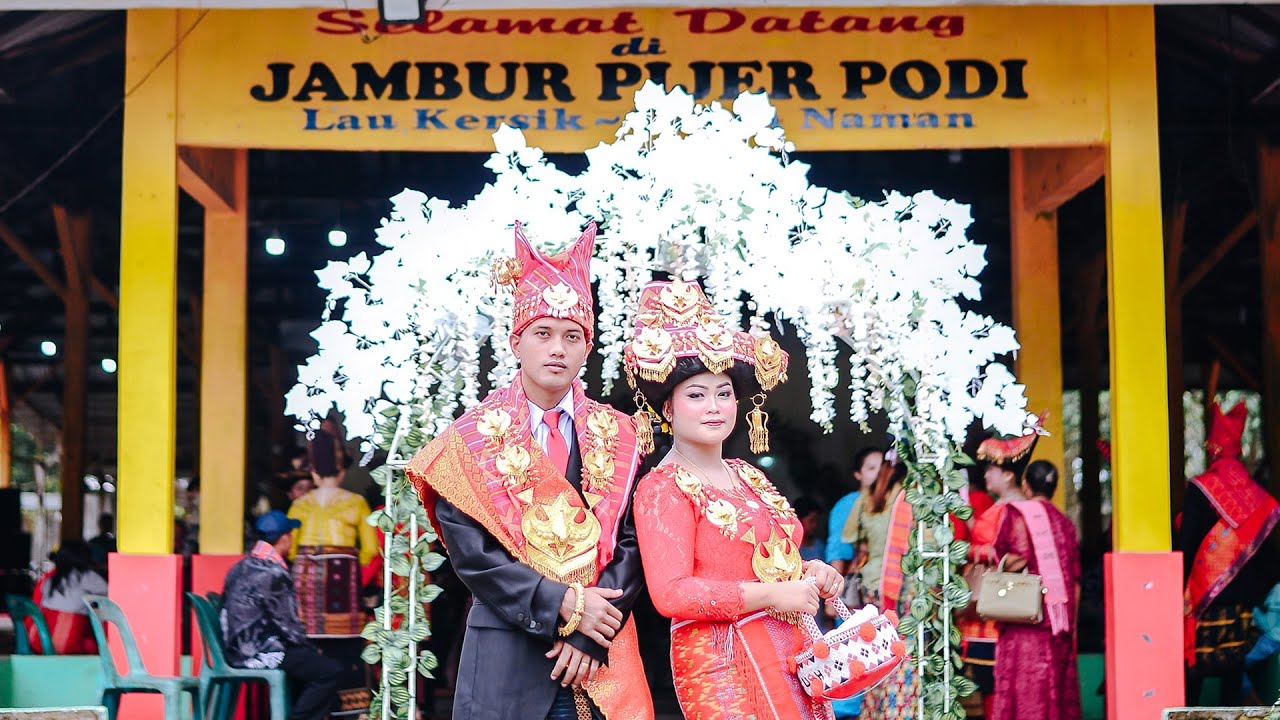 Mbaba Kampil !! Yolanda Br.Sitepu & Satria S.Depari - YouTube