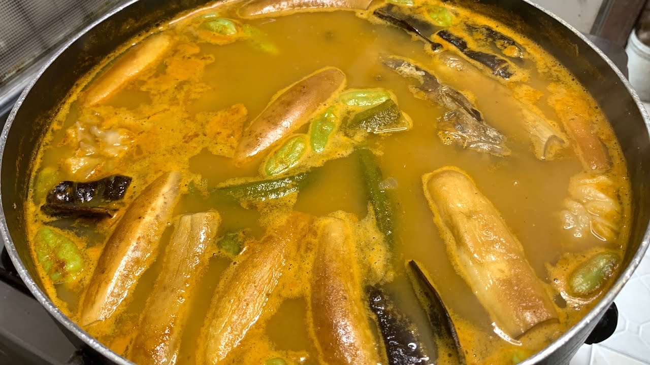 How to make Ghanaian🇬🇭 dry fish and meat light soup | pepper soup ...
