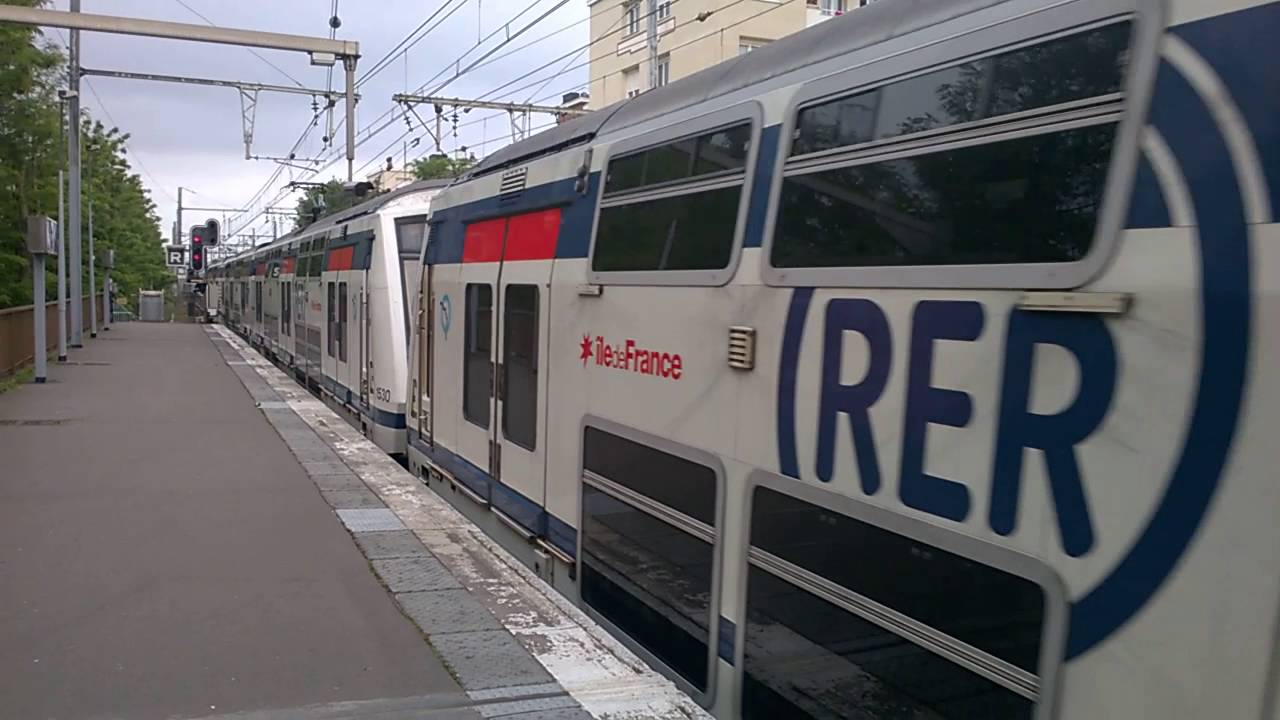 RATP RER A MI2N Passage sans arret á la gare de Nanterre-Ville - YouTube