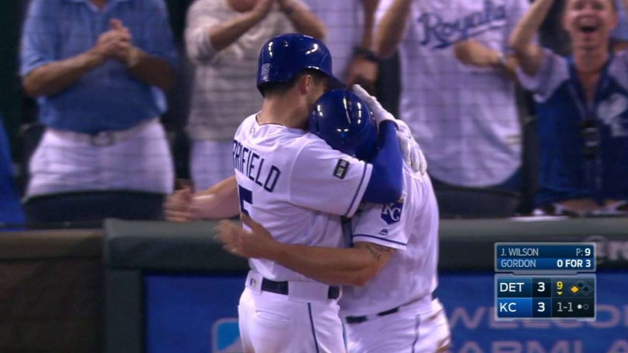 DET@KC: Moss scores the winning run on a sac fly - YouTube