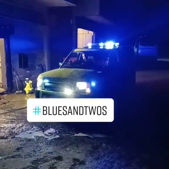 999 Siren Demo | Whelen Alpha 12x | 📢 - YouTube