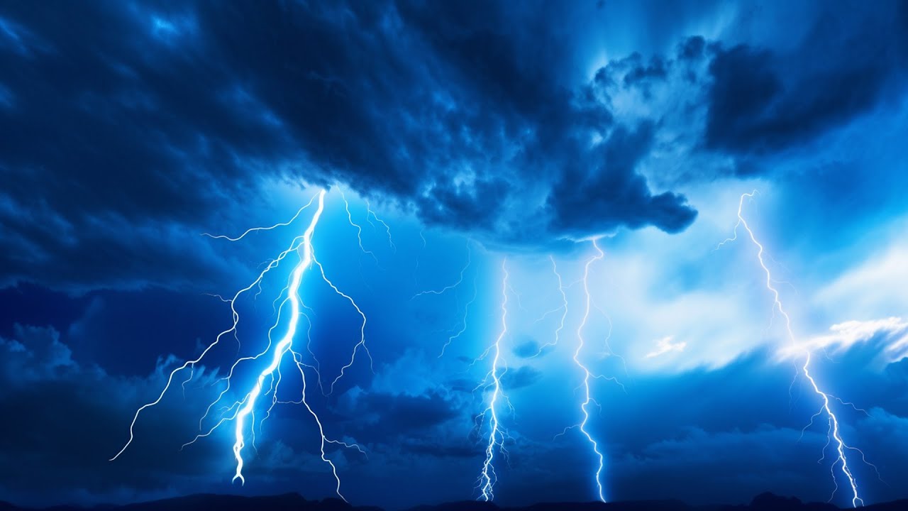 Heavy rain with a thunderstorm | EPIC THUNDER & RAIN | Rainstorm Sounds ...