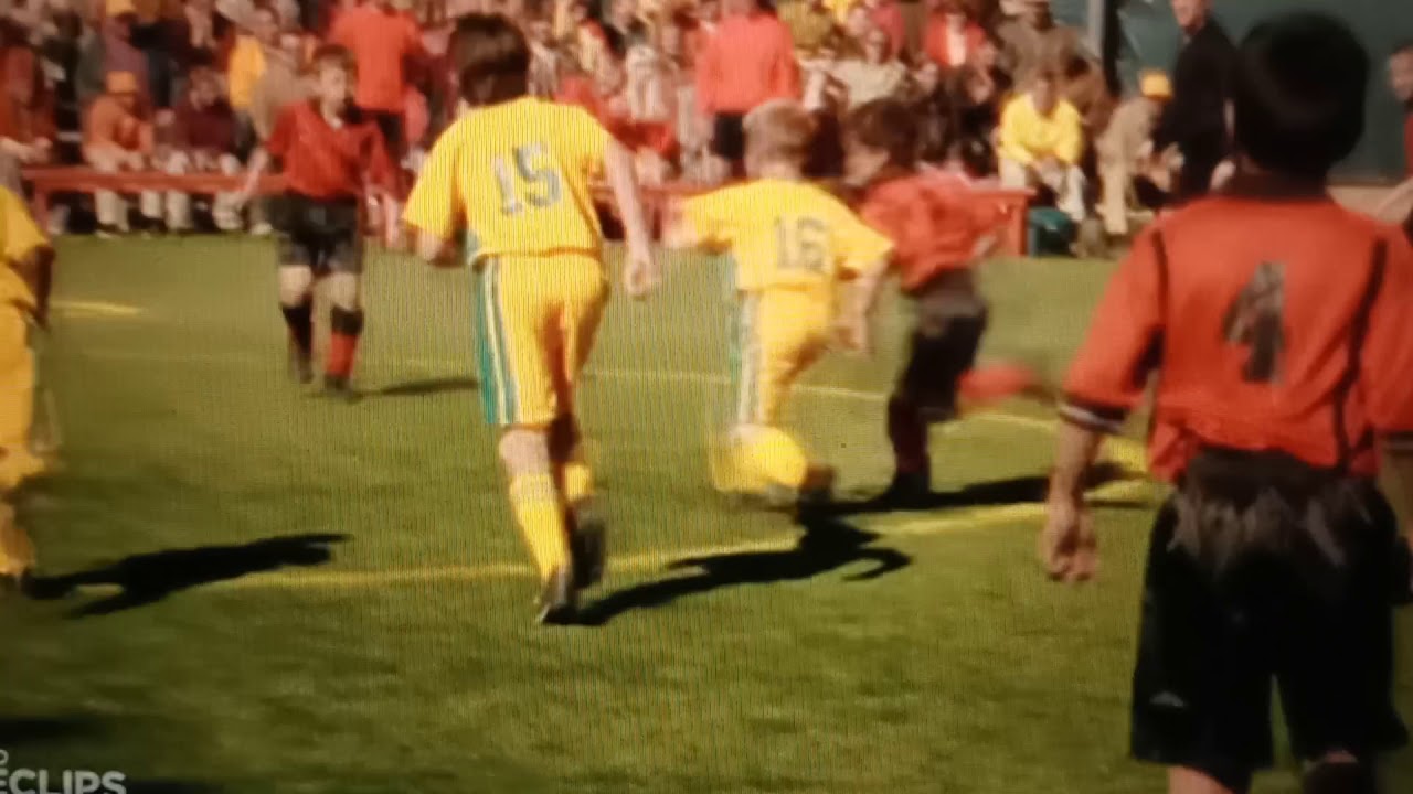 Stuart Little 2 Stuart Plays Soccer - YouTube