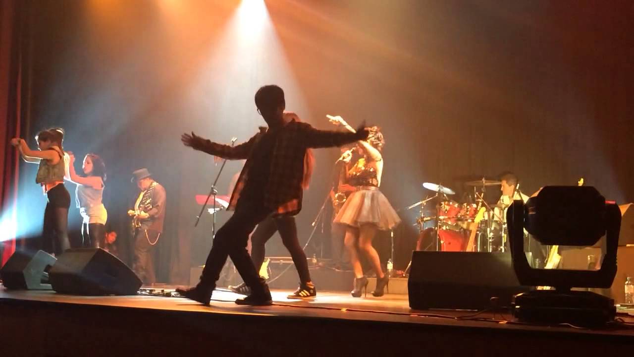 "Cindy Miranda And Banda" El Tributo #LaGuzman #PasaLaVida - YouTube