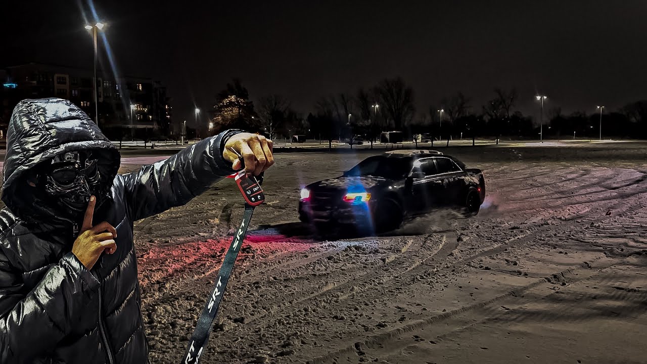 First time sliding my V6 on Snow - YouTube