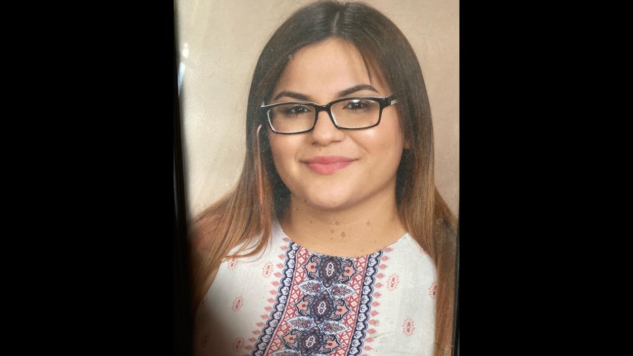 Is Julissa Fuentes- Purposely Hidden?! Reading #2🔮 - YouTube