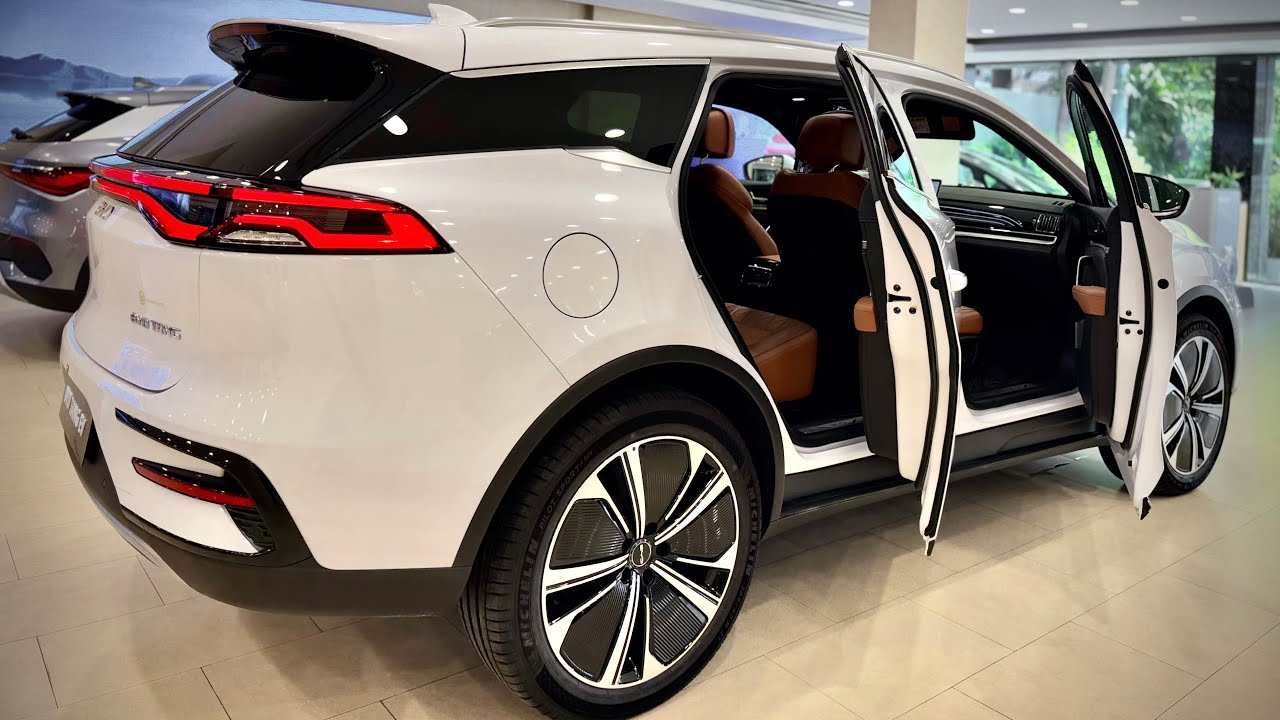 All-New! BYD Tang: 3Rows Luxury SUV | White Color - YouTube