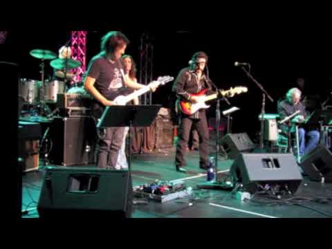 CRAZY MAMA by Tom MacLear - YouTube