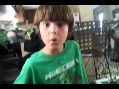 Gavin plays...Simon Swipe! - YouTube