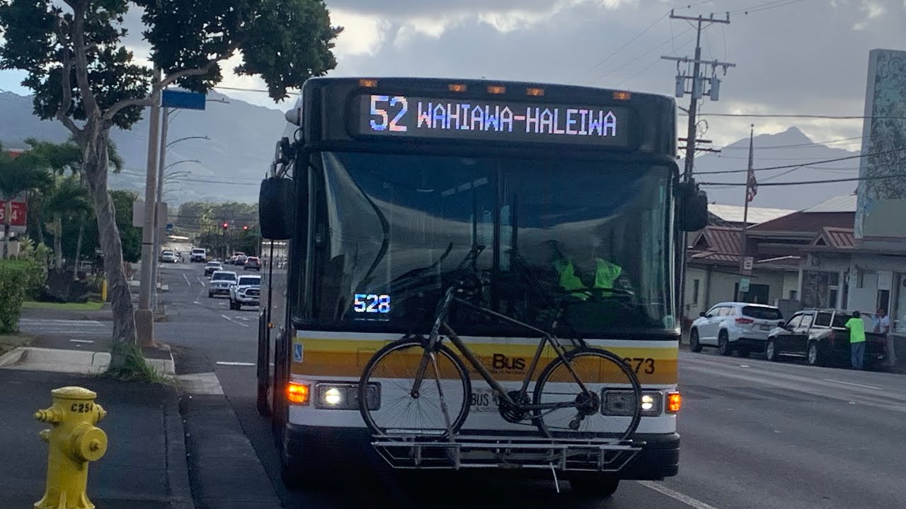 Honolulu Bus #673 Route 52 - YouTube