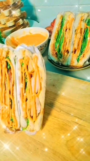 Club Chicken Sandwich/Triple Chicken Sandwich - YouTube