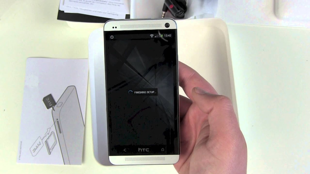 HTC One setup and first look - YouTube