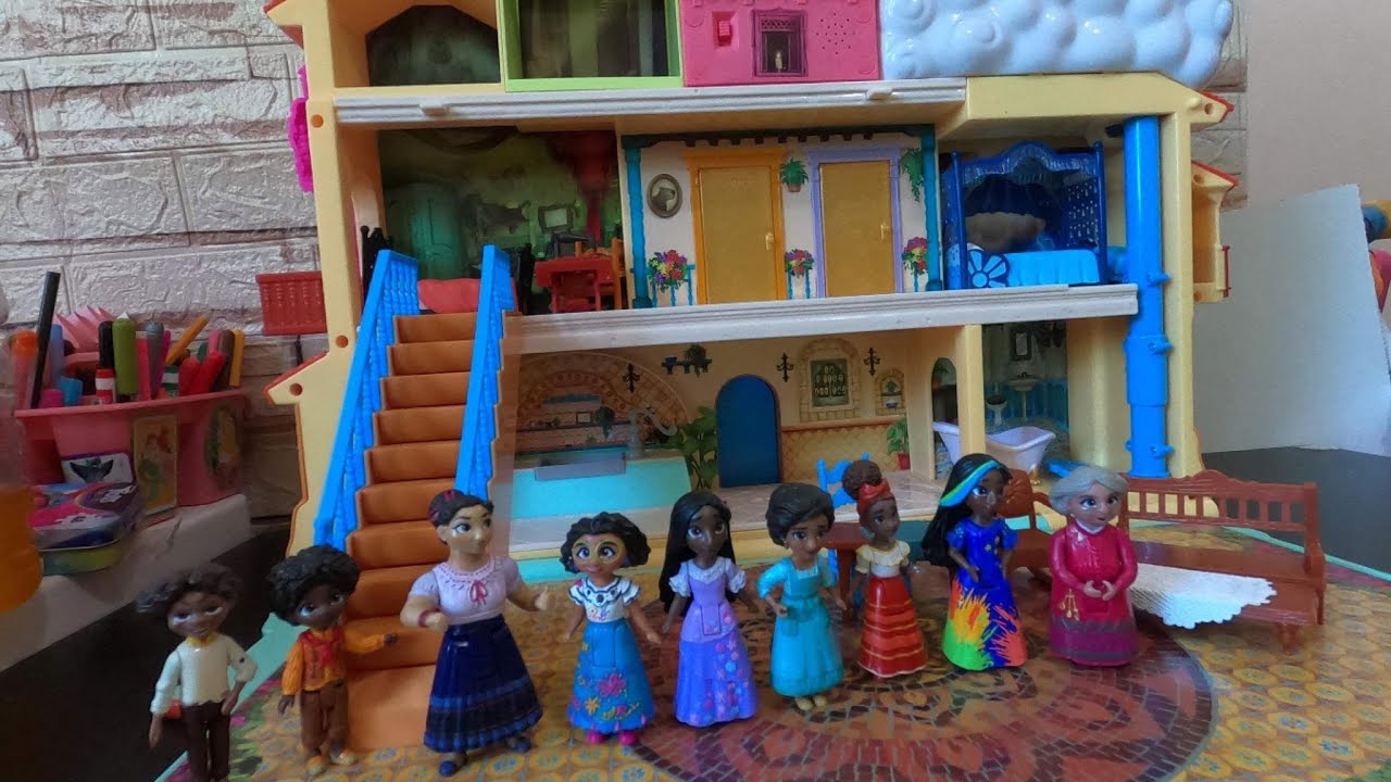 Disney Encanto Madrigal Family Isabela, Mirabel,Dolores,Luisa, Abuela ...