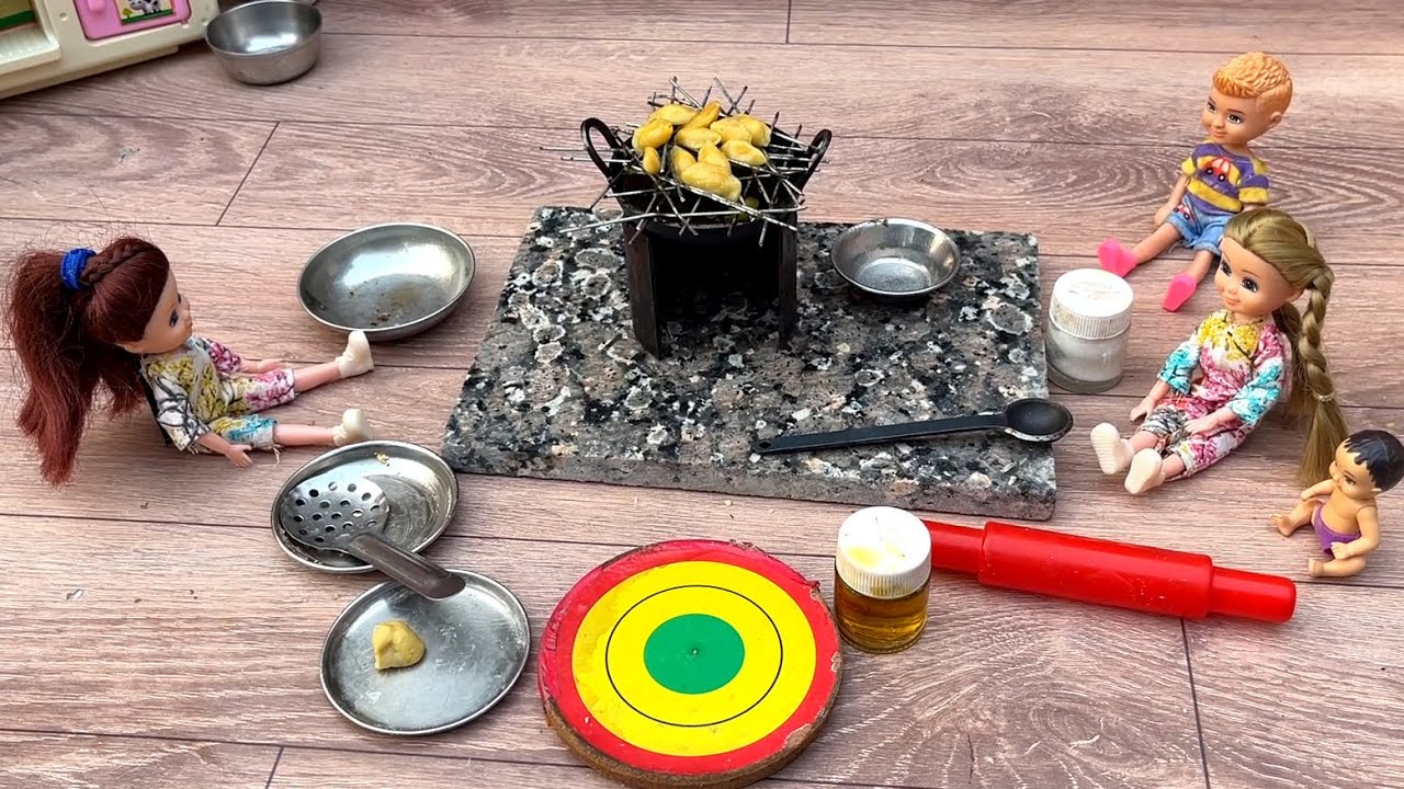 Lilly milly ki kahani part 53/ lilly milly ne bnaya momo 🥟/ barbie doll ...