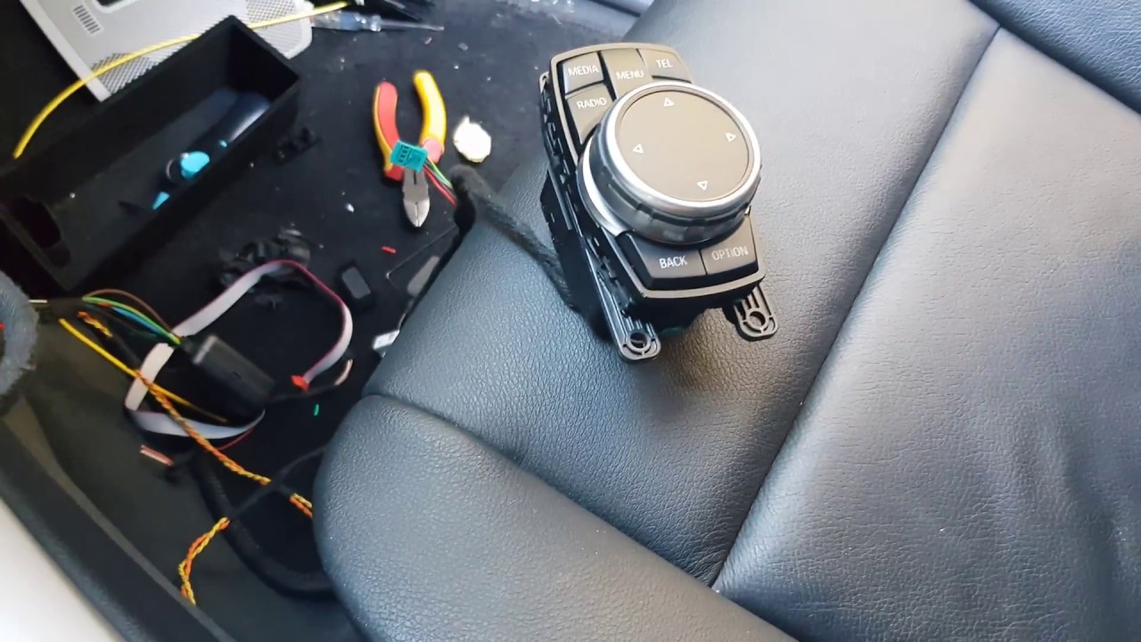 BMW E70 NBT retrofit , rear cam , www.bmwtuning.hu - YouTube