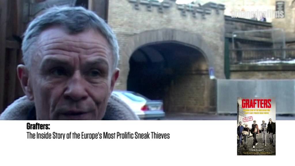 Manchester United's 'Red Army' hooligan gang - YouTube