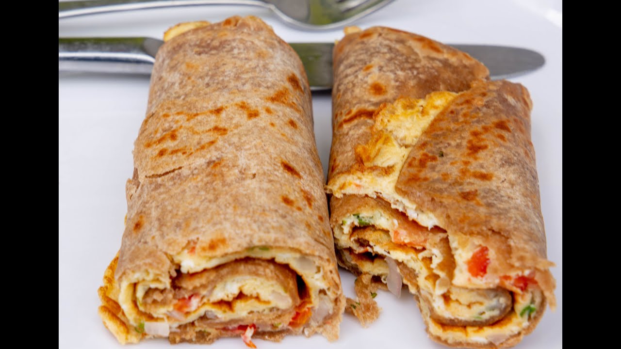 How to prepare a Rolex / Chapati za mayai - YouTube