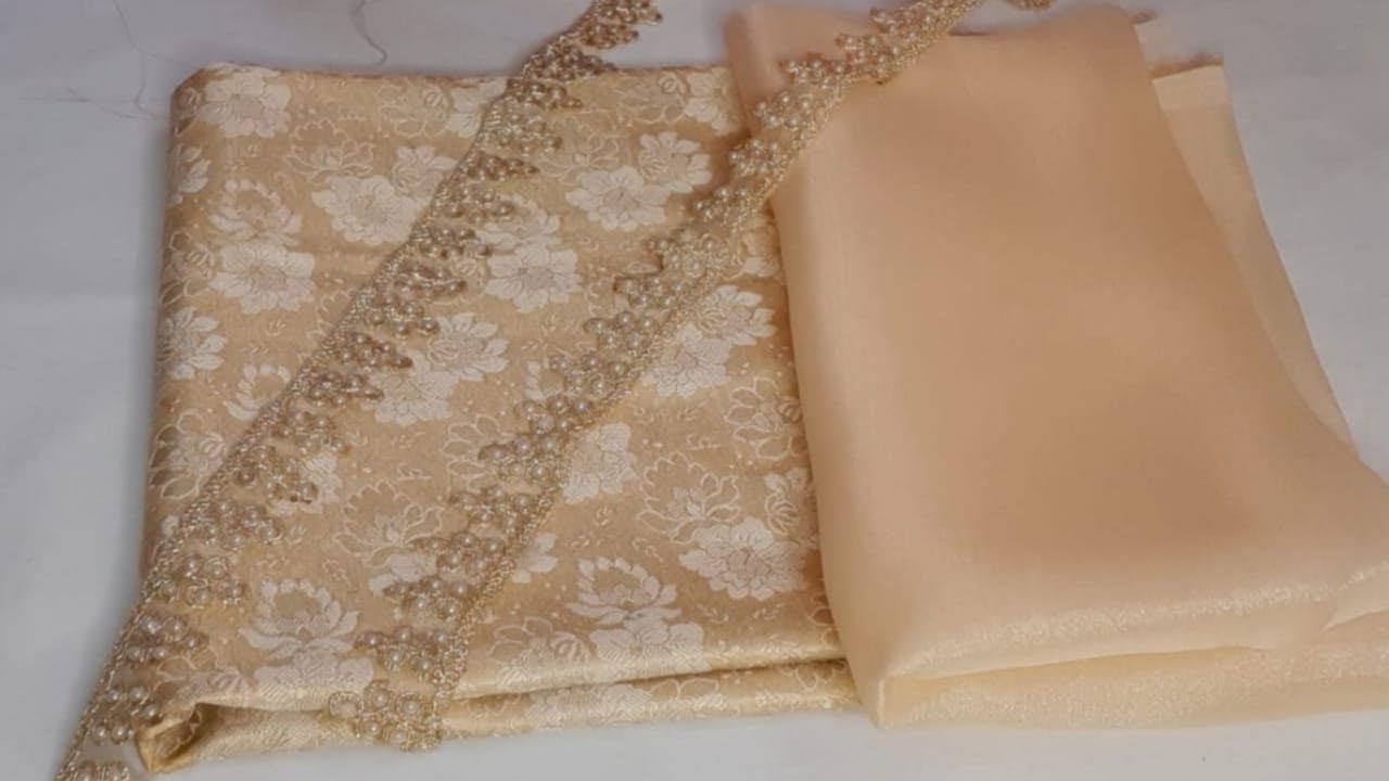 Latest and beautiful neck design with organza || organza lace se bnaye ...