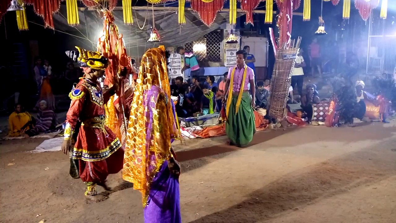 Kandhamal danda nacha chadia gumagarh - YouTube