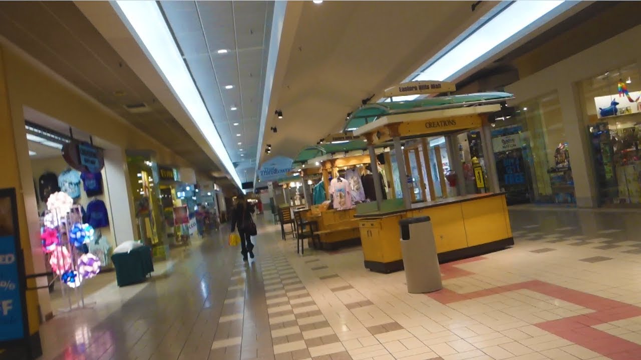 Day 10 - Inside of a Dead Mall - YouTube