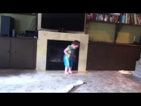 Remy dancing - YouTube
