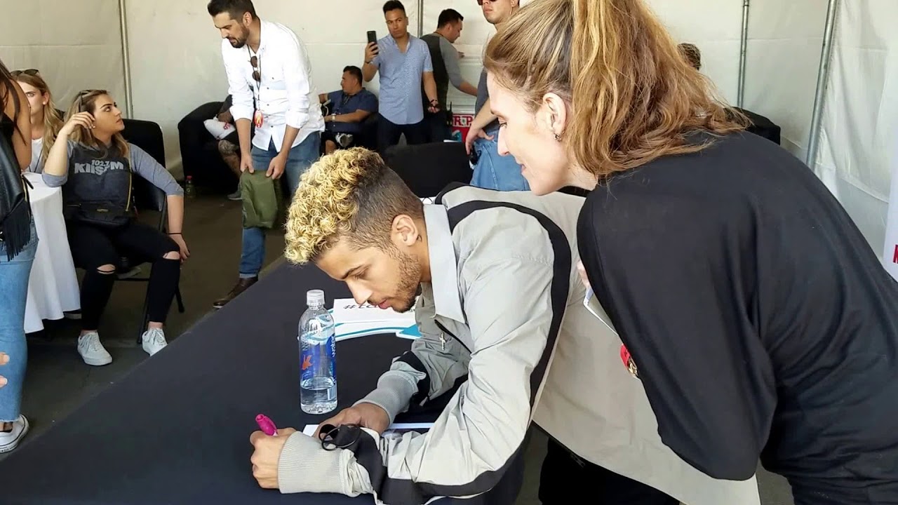 Meeting Disney & Hamilton Star Jordan Fisher - YouTube