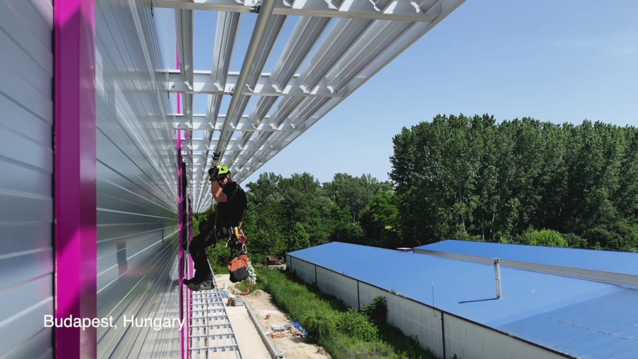 Suspension rail SecuRail Pro for abseiling works - YouTube