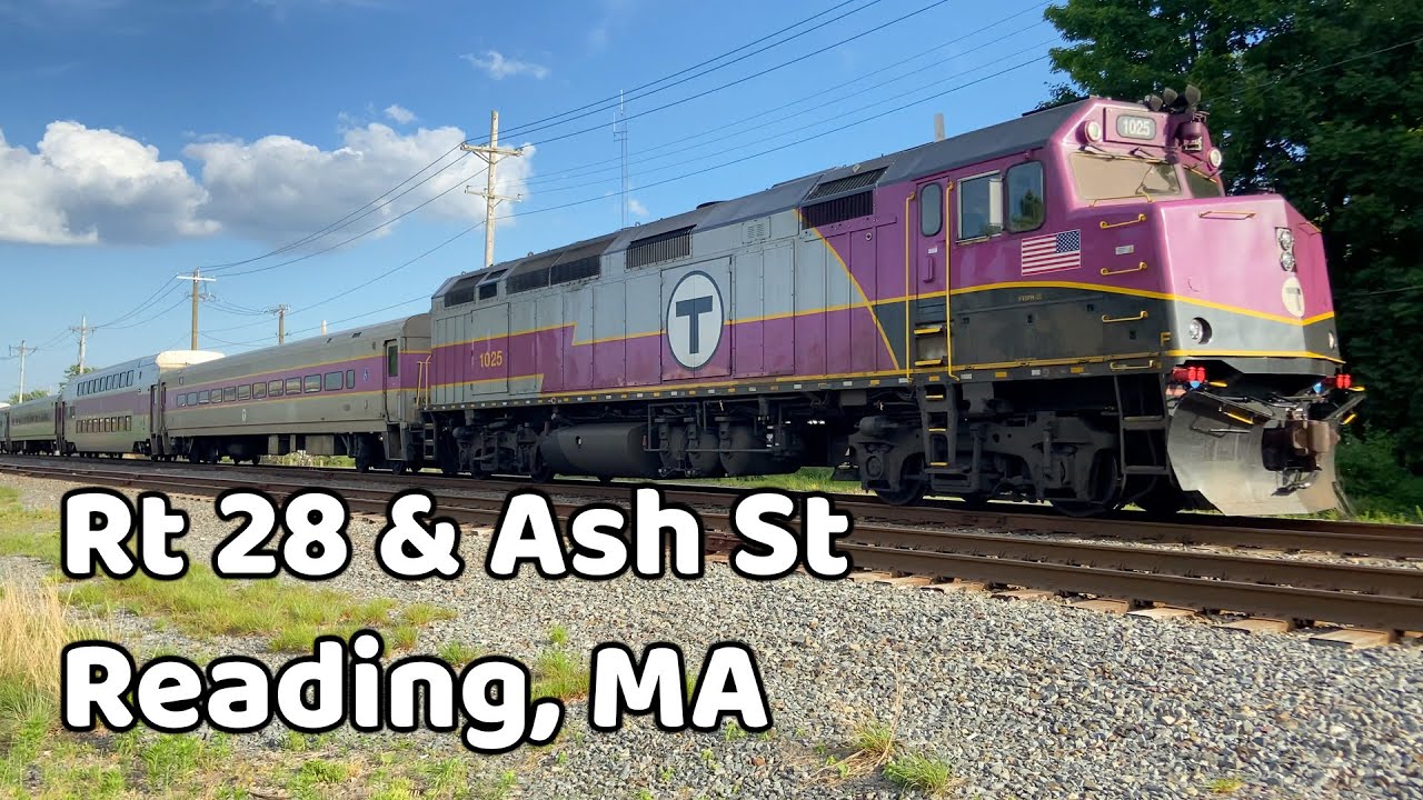 MBTA Crossing Route 28 & Ash Street in Reading - YouTube