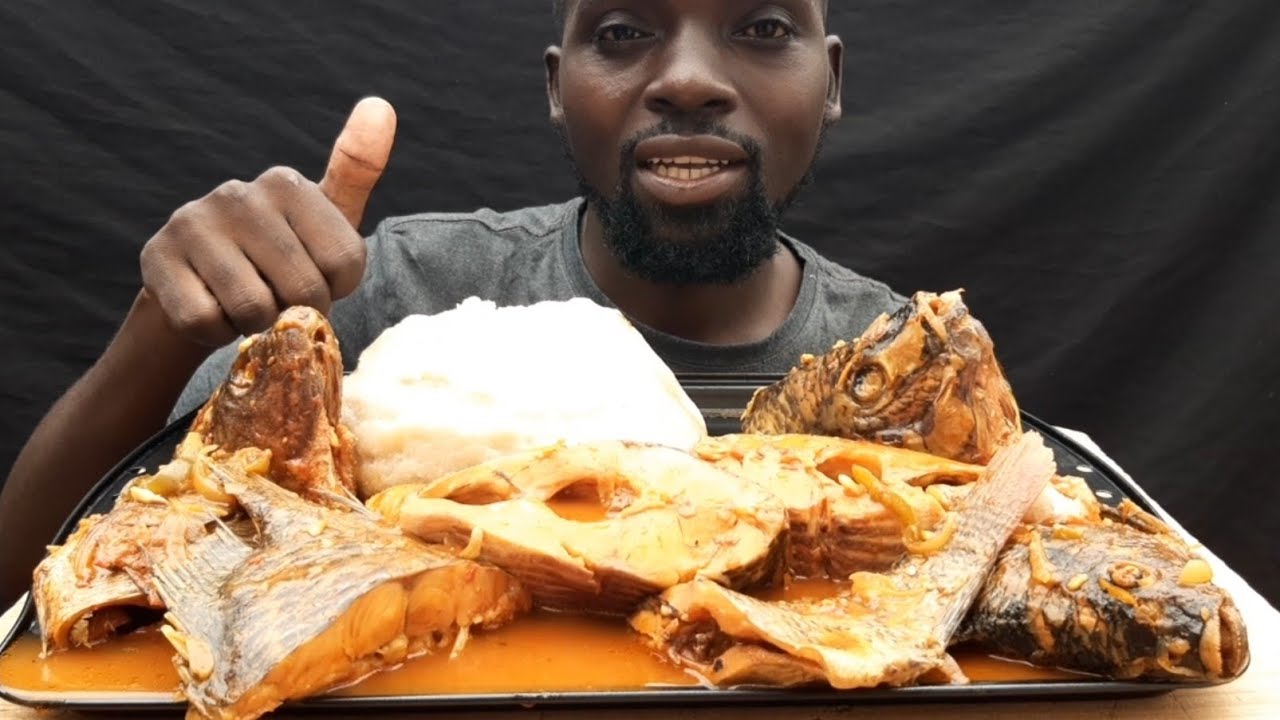 eating fish and cassava soup asmr food #Rwanda food - YouTube