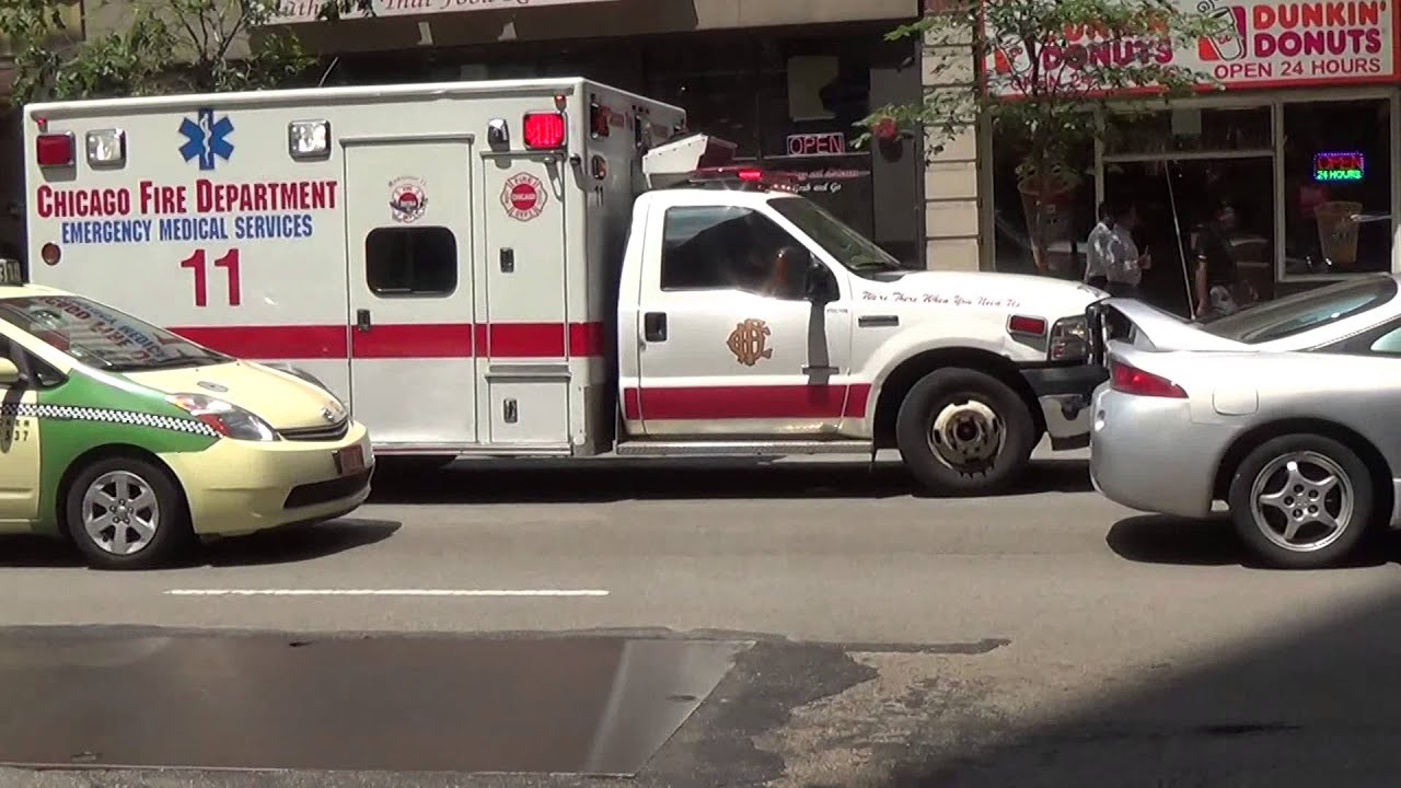 Chicago Fire Department Medic 11 Responding to Hospital - YouTube