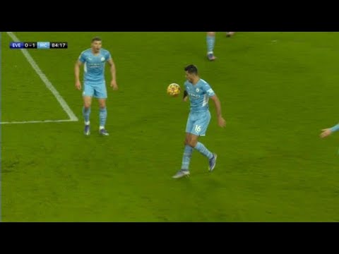 Rodri HANDBALL Vs Everton - YouTube