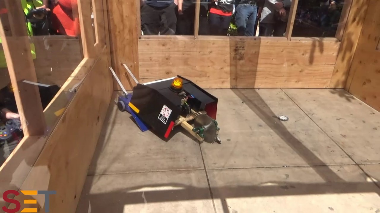 SET Robot Wars live - YouTube