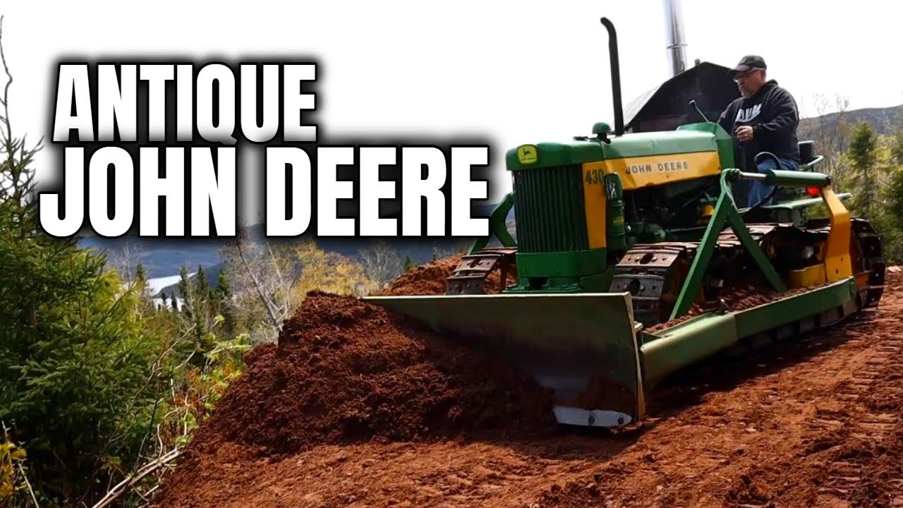 Moving Earth with an ANTIQUE JOHN DEERE DOZER - YouTube