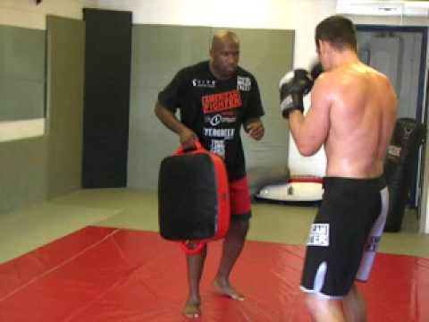 Rich Franklin prepping for UFC 103: Working leg kicks with Neal Rowe ...