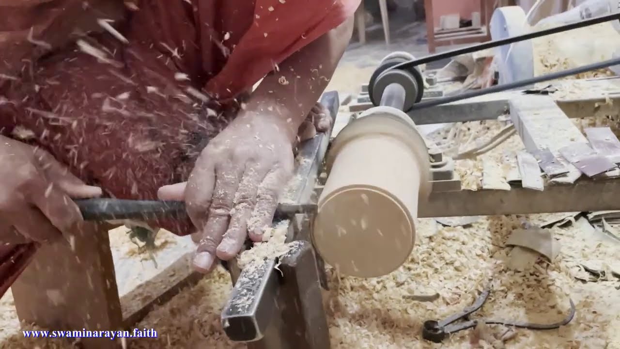Making Wood Tumbadi (Kamandalu/Gourd) Water Cup for Hindu Ascetics ...