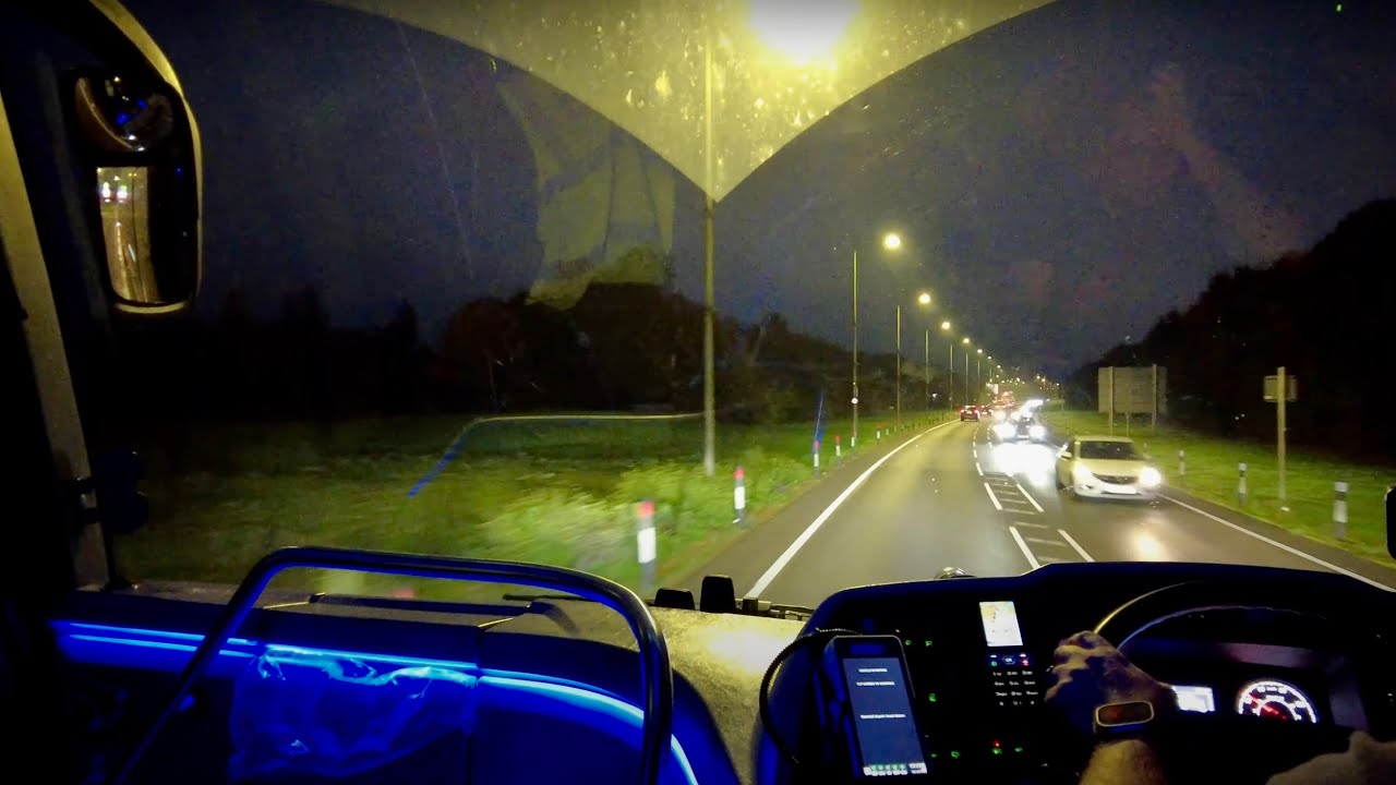 🚌 EPIC NIGHT BUS ADVENTURE! London Stansted Airport to City Centre (4K ...