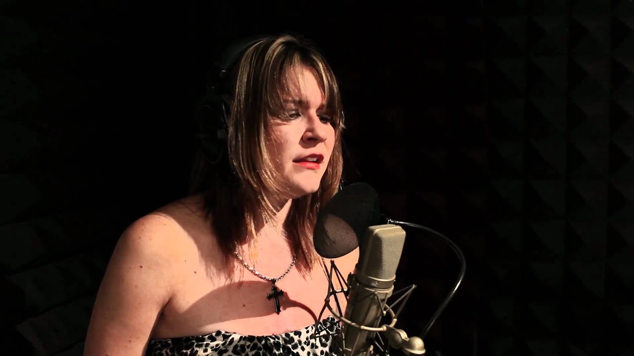 "Bring Me To Life" Sung By Jessica Swaney - YouTube