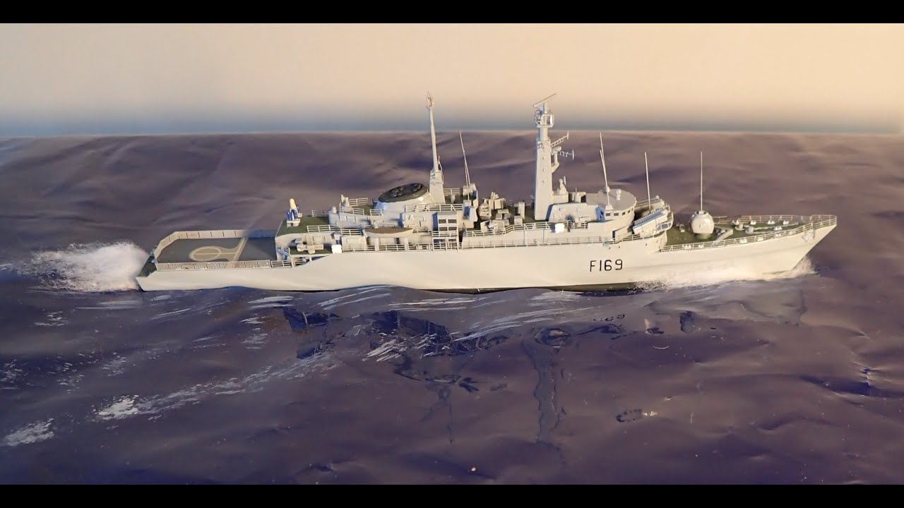 Airfix 1:600 HMS Amazon - YouTube