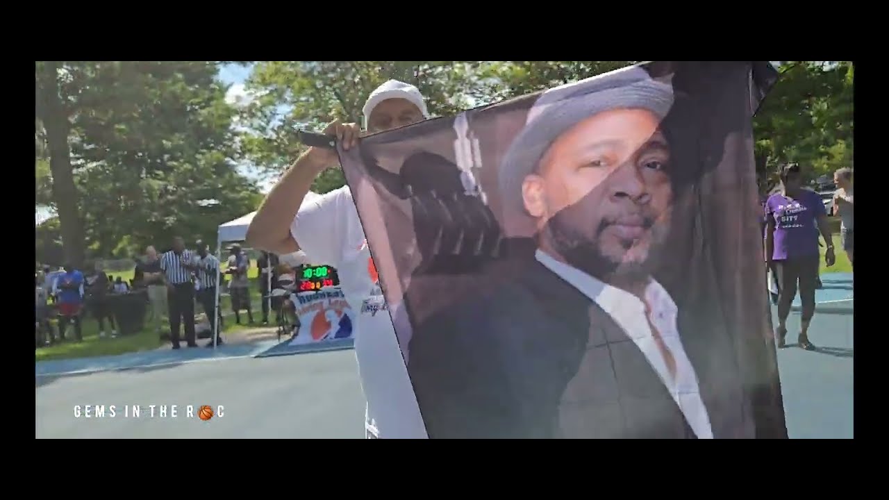 Rochester's Legend Game 2nd Qt Al McGee honoring Tony Boler - YouTube