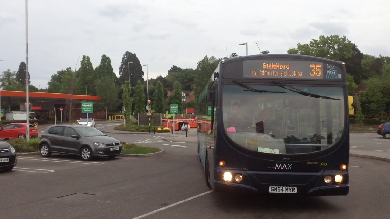Here is the Arriva bus 3733 on the number 35 in Brookwood - YouTube