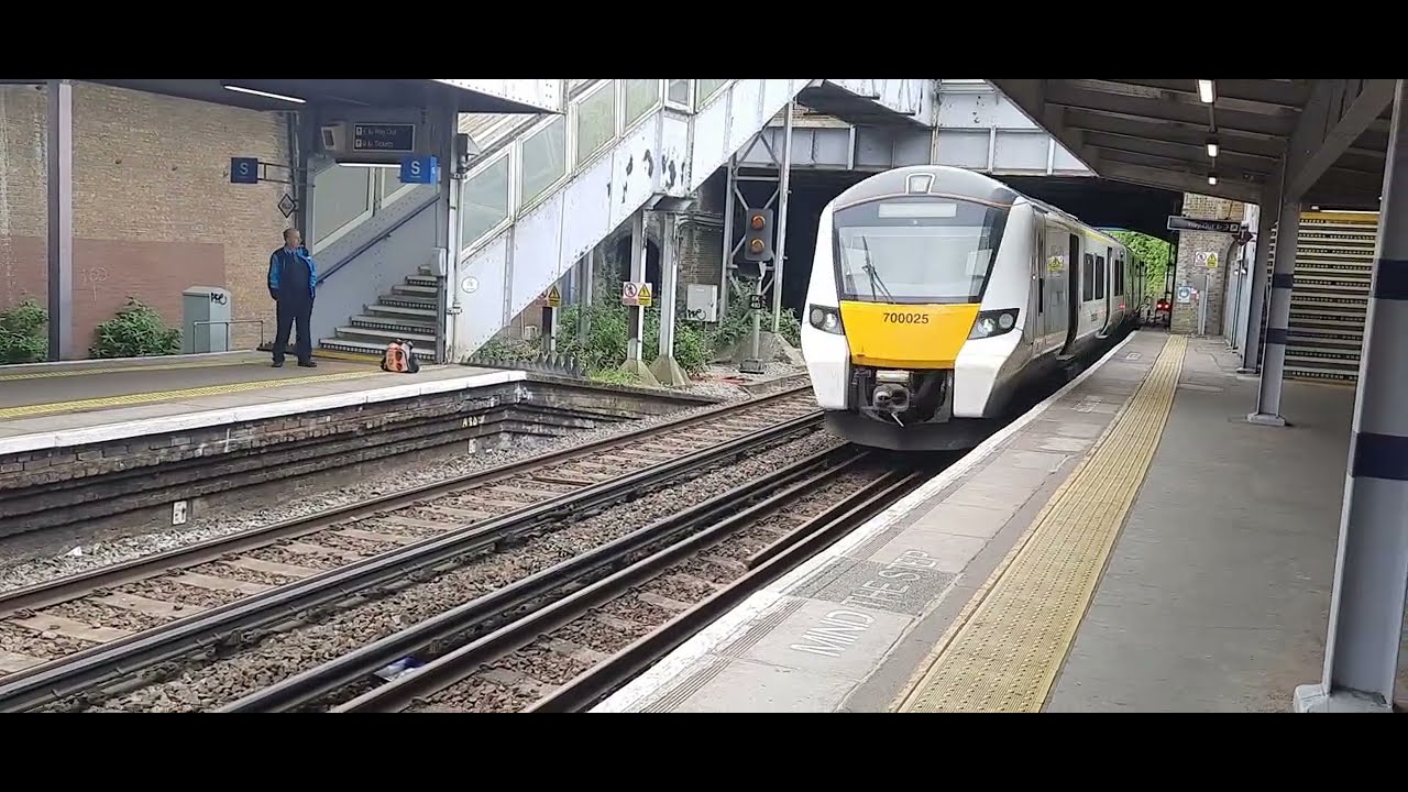 18 May 2025 ThamesLink 700025 Rainham Service Gillingham Railway ...