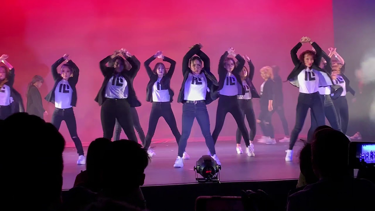 Finale (Billie Eilish - Bad Guy) - YouTube