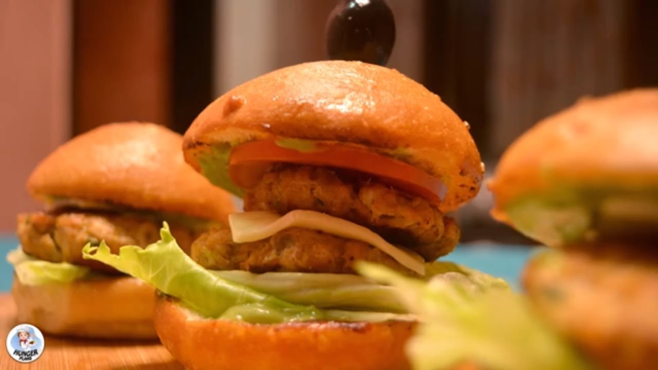 Smoked Chicken Sliders | Mini Chicken Burger Recipe | Smoked Mini ...