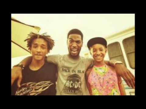 Rose Golden - Kid Cudi (feat. Willow Smith)