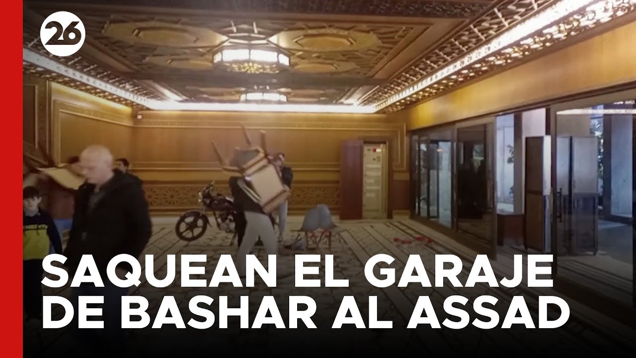 Los rebeldes saquearon el excéntrico garaje de Bashar Al Assad en Siria - YouTube