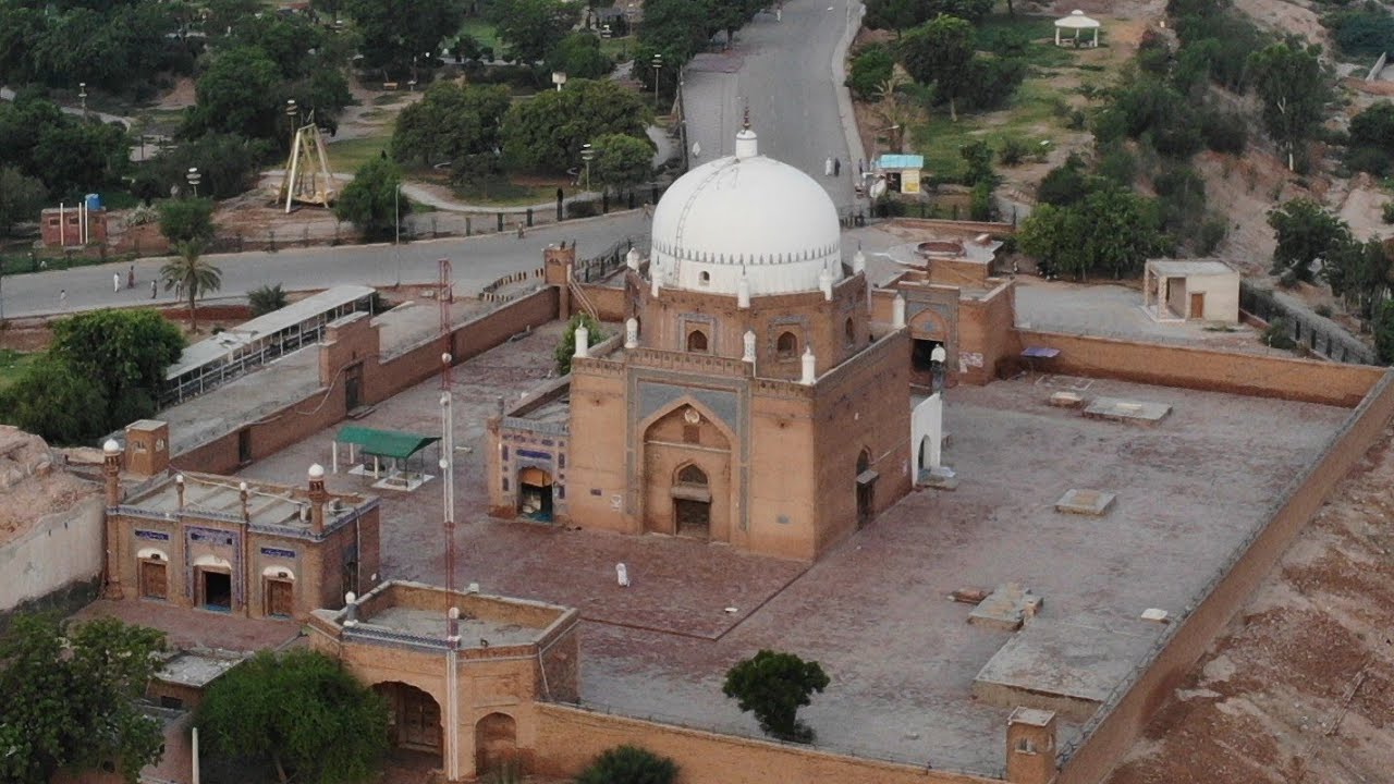 Shrine of Bahauddin Zakariya | Islamic Architecture | Multan - YouTube