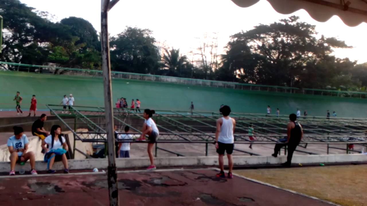 Sunday Morning Jogging at Amoranto Stadium , Mar 6,2016 - YouTube