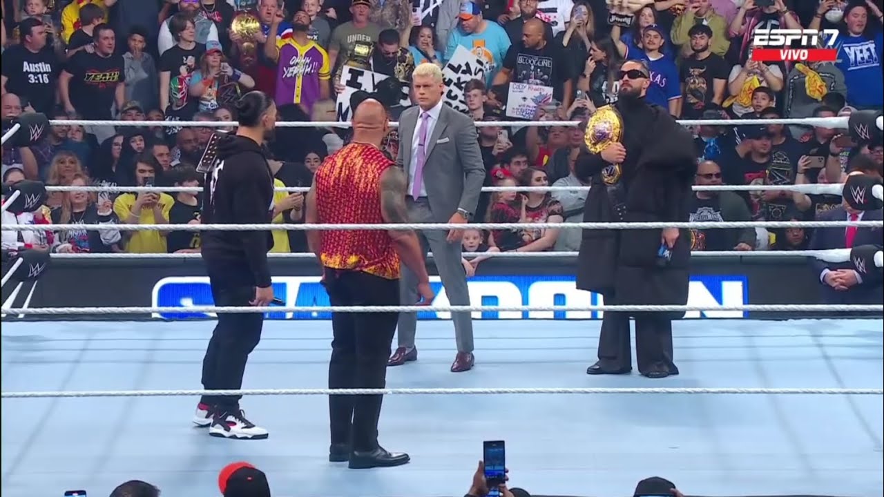 Entrada Cody Rhodes & Seth Rollins en Smackdown - WWE Smackdown 08/03 ...