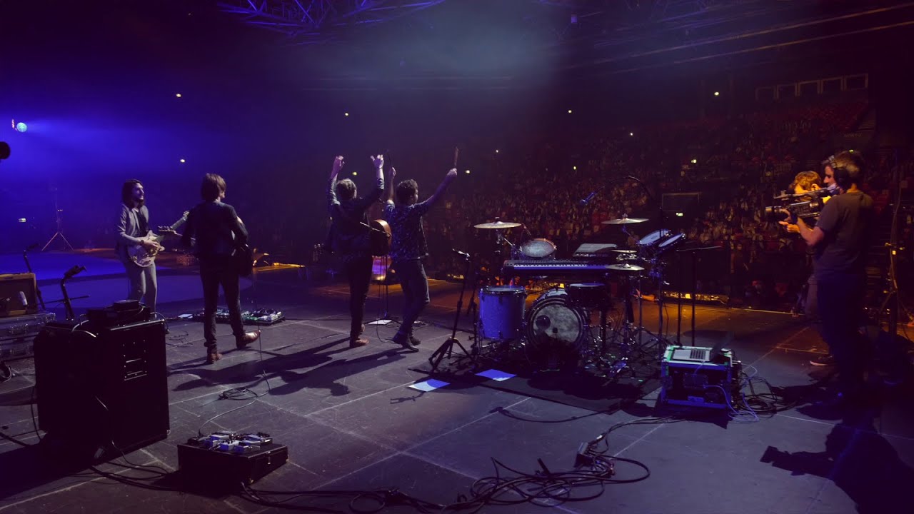 Telegraph - Love & Faith (Live @ Zenith de Paris) - YouTube